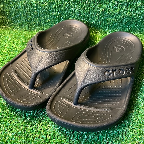 CROCS | Shoes | Crocs Black Slip On Sandals Junior Size Unisex | Poshmark